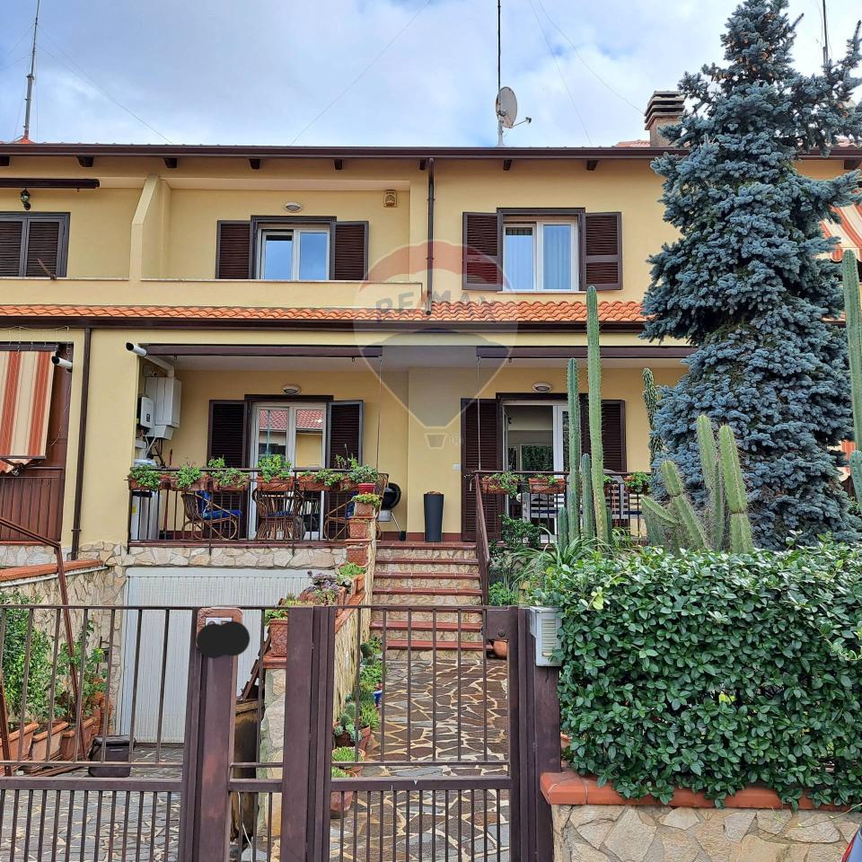 Villa a schiera in vendita a Giugliano In Campania