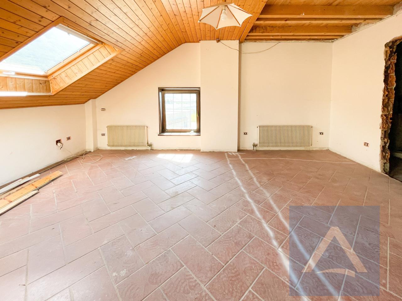 Appartamento in vendita a Egna