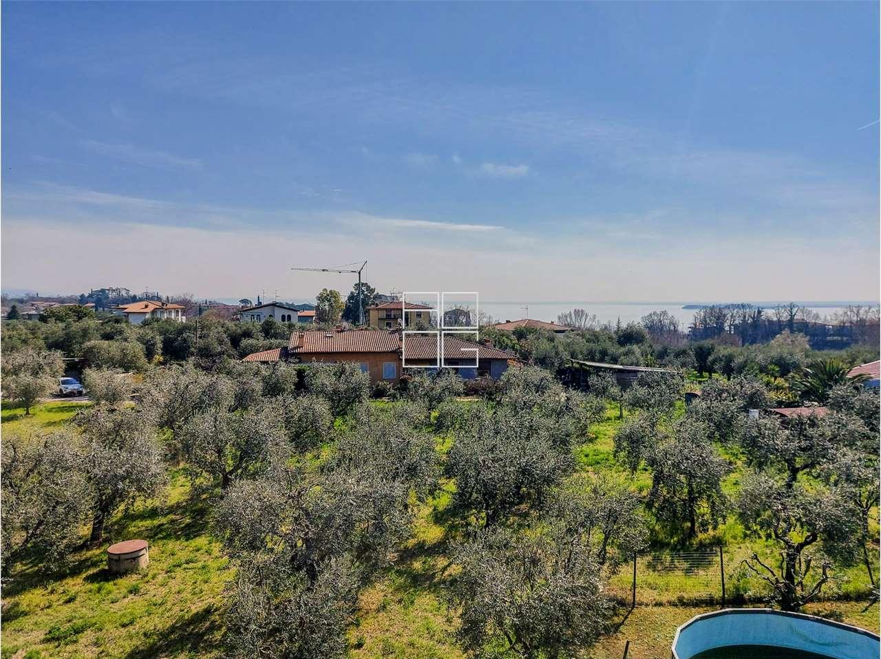 Casa indipendente in vendita a Manerba Del Garda