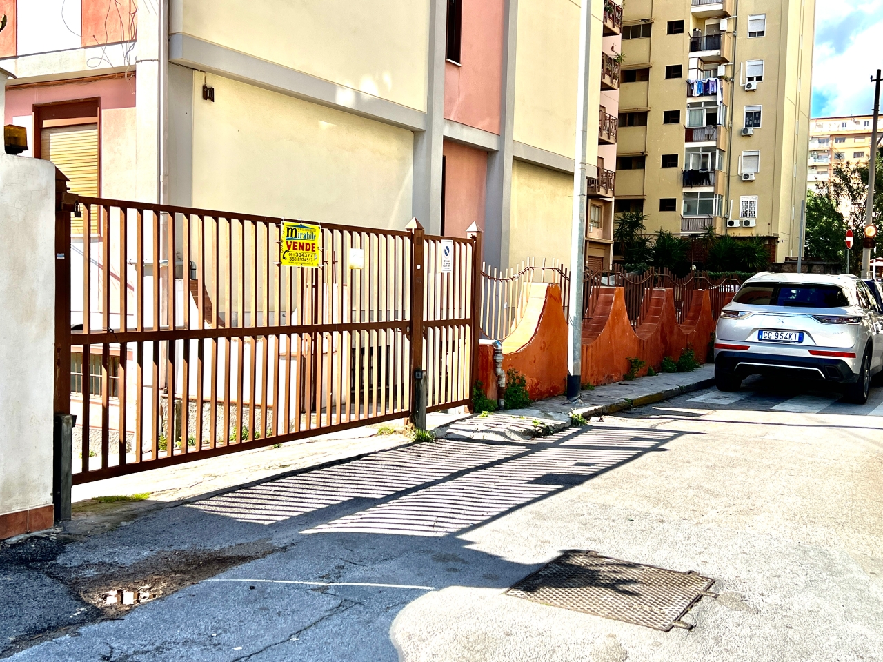 Box in vendita a Palermo