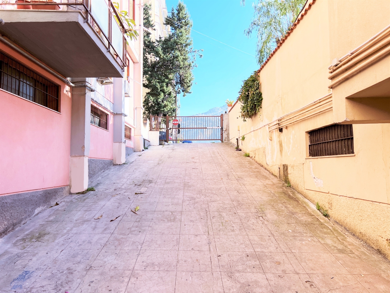 Box in vendita a Palermo