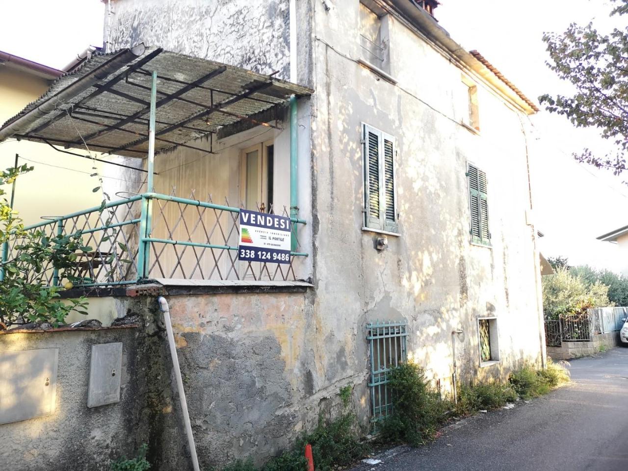 Terratetto in vendita a Massa