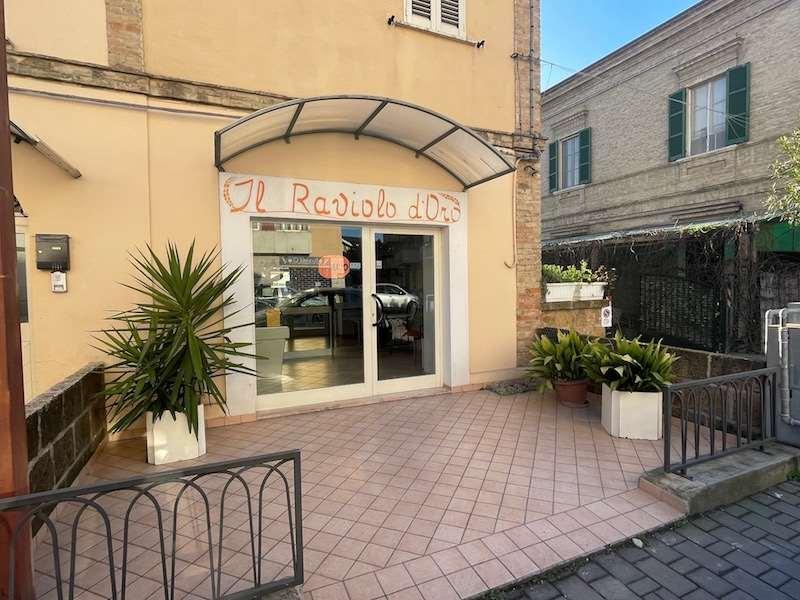 Minimarket in vendita a Pescara