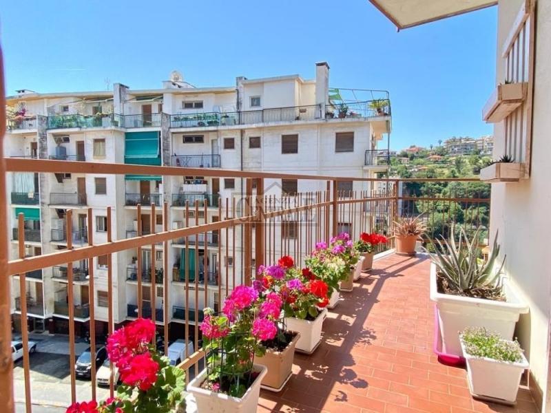 Appartamento in vendita a Imperia