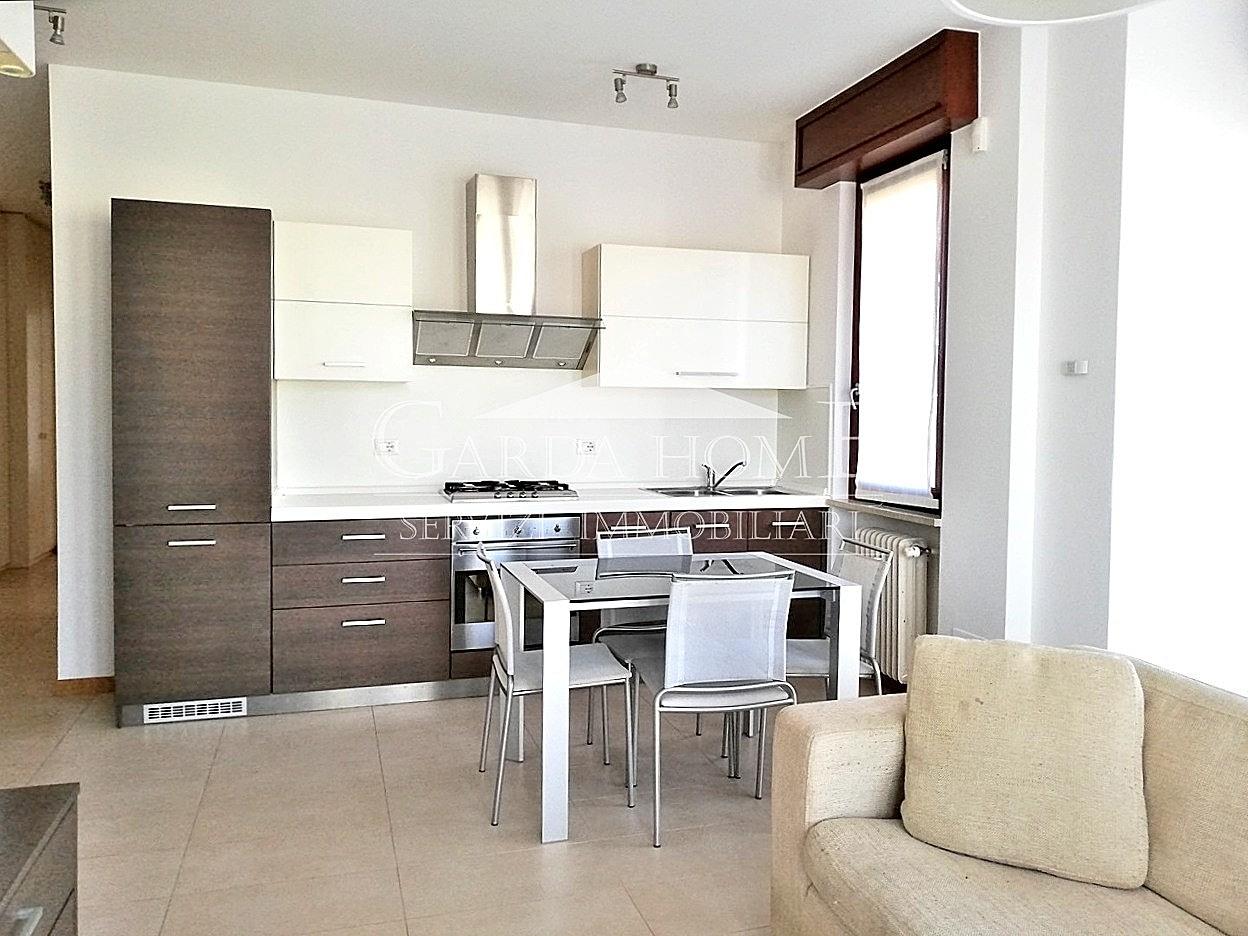 Appartamento in vendita a Desenzano Del Garda