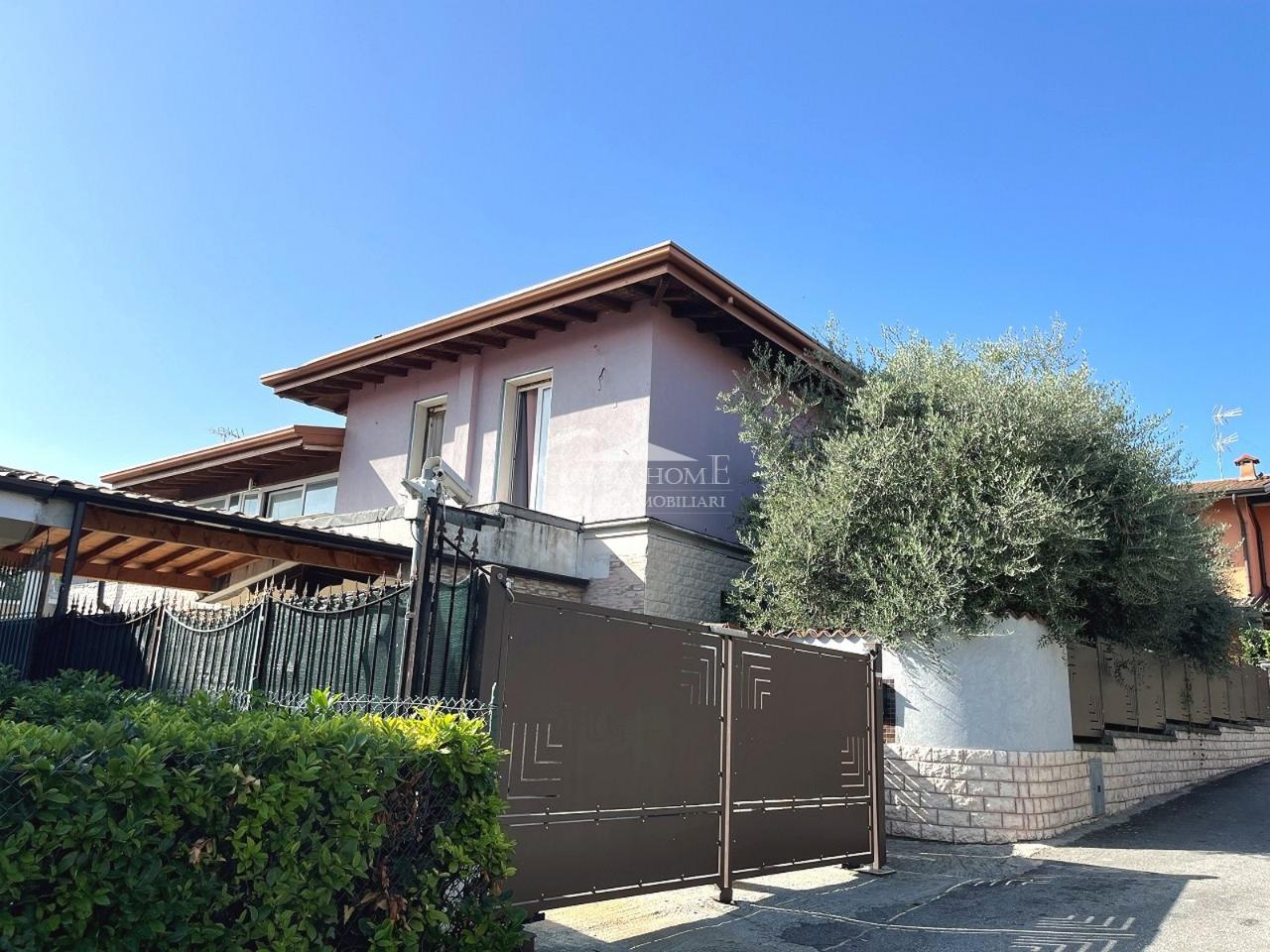 Villa in vendita a Desenzano Del Garda