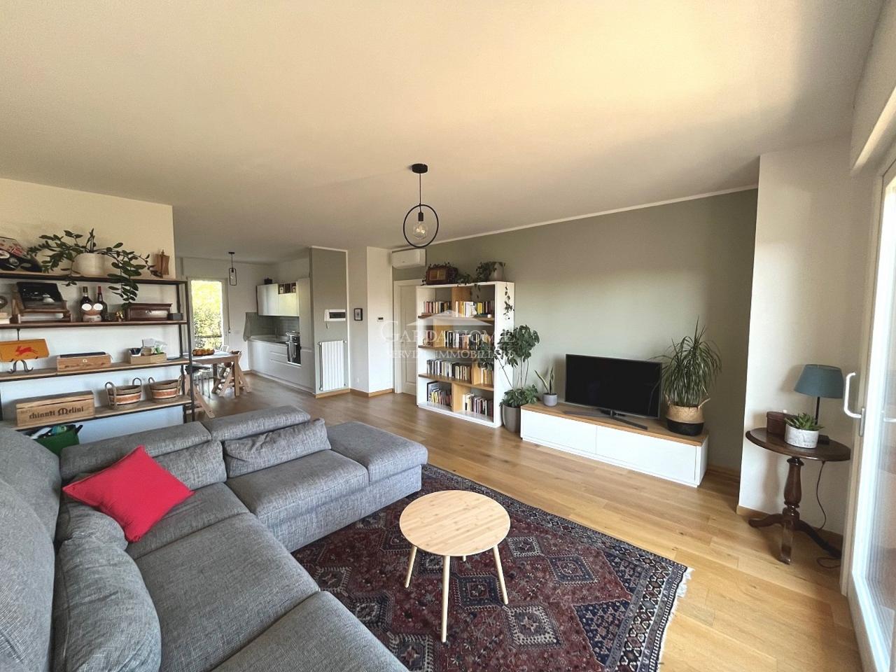 Appartamento in vendita a Desenzano Del Garda