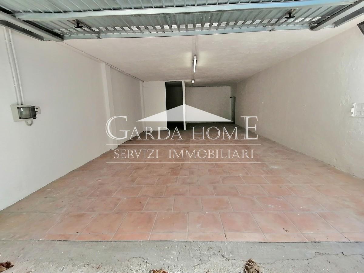 Box in vendita a Desenzano Del Garda