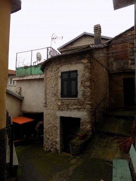 Casa indipendente in vendita a Rezzo