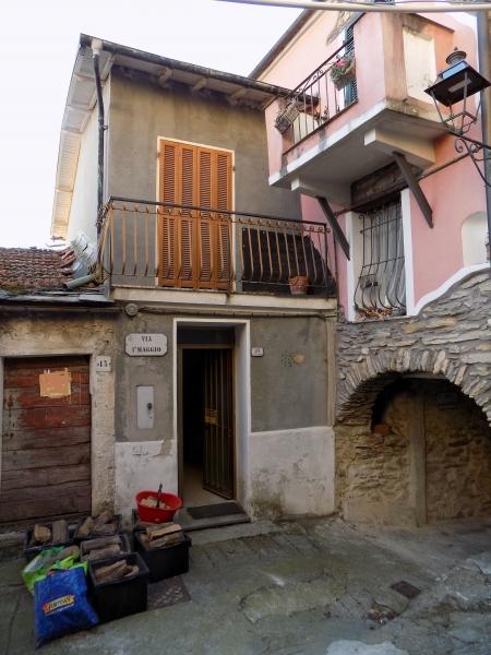 Casa indipendente in vendita a Borgomaro