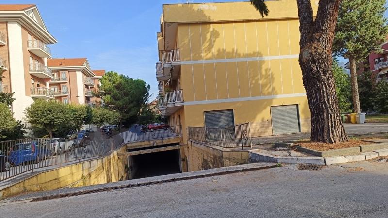 Parcheggio chiuso in vendita a Isernia