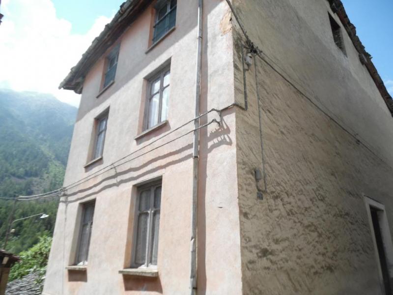 Casa indipendente in vendita a Ala Di Stura