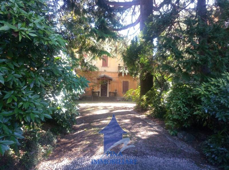 Villa in vendita a Varese