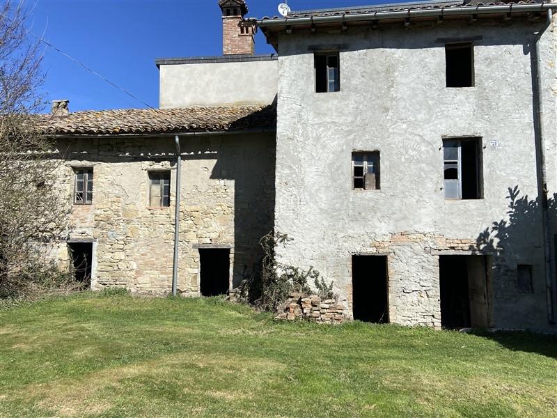 Rustico in vendita a Salsomaggiore Terme