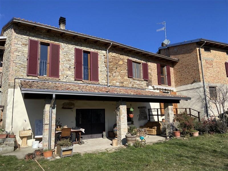 Azienda agricola in vendita a Pellegrino Parmense