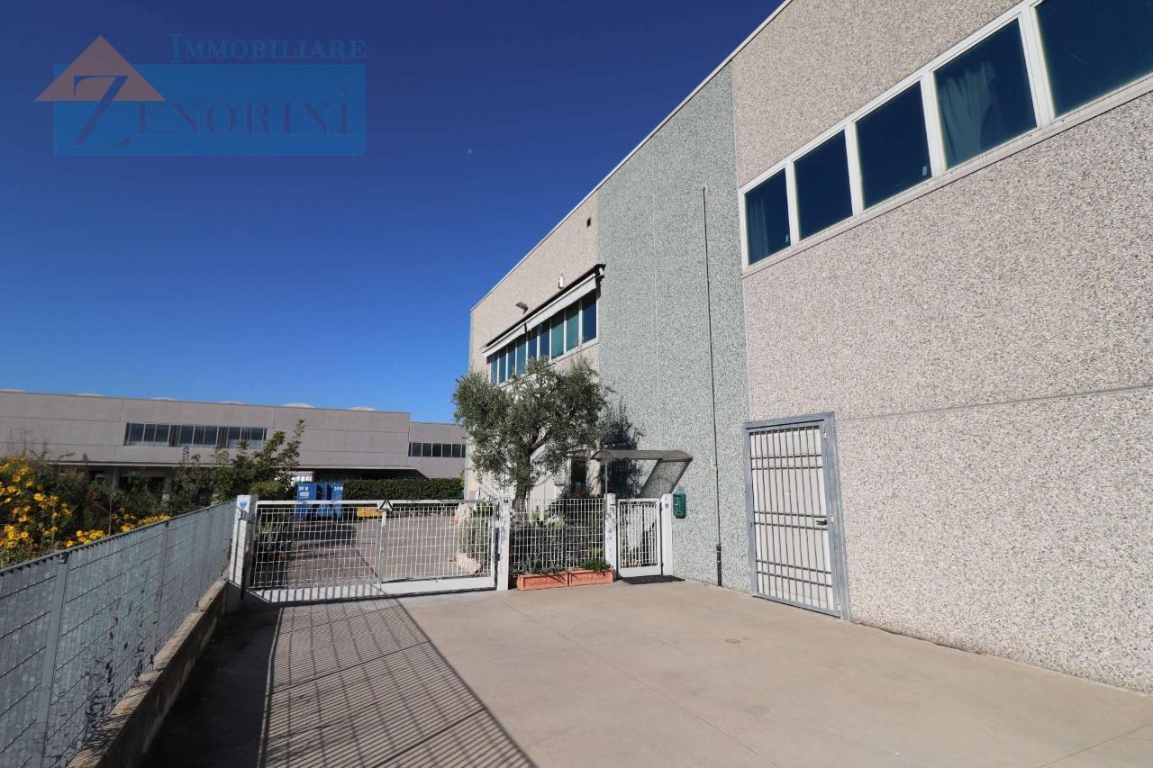 Capannone in vendita a Sona