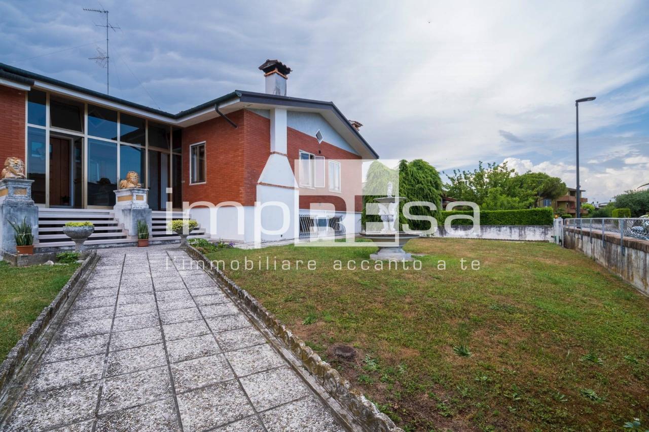 Casa indipendente in vendita a Maserada Sul Piave