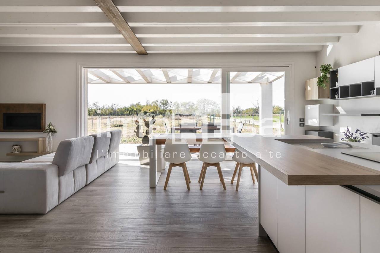 Casa indipendente in vendita a Paese