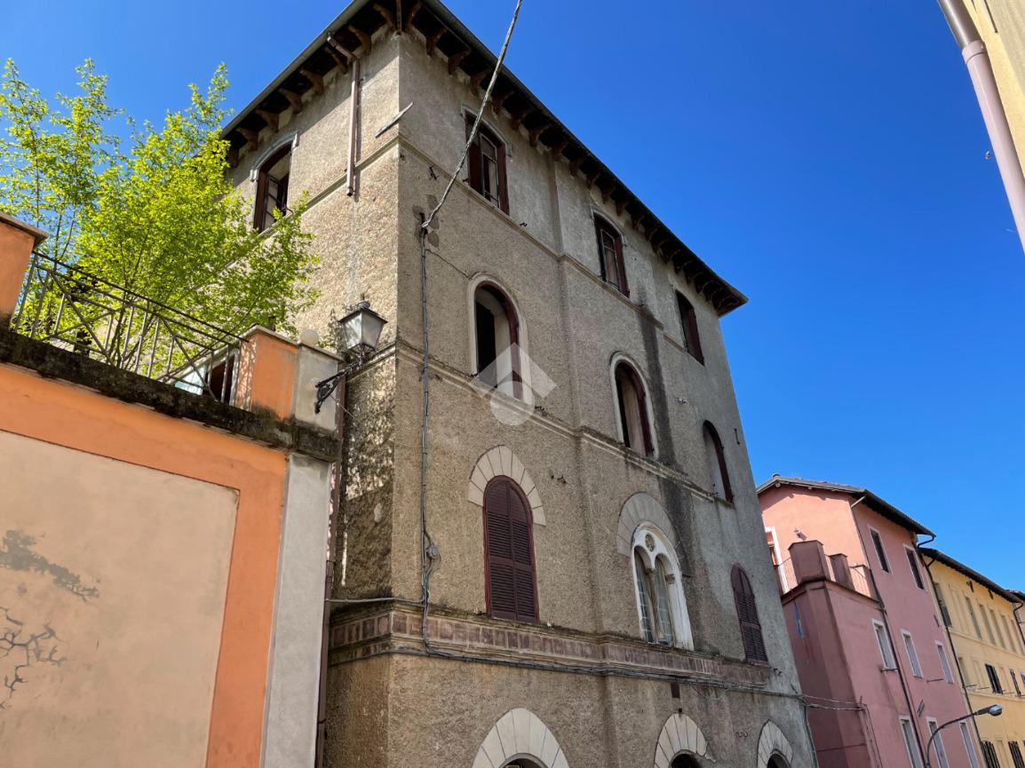 Appartamento in vendita a Cave