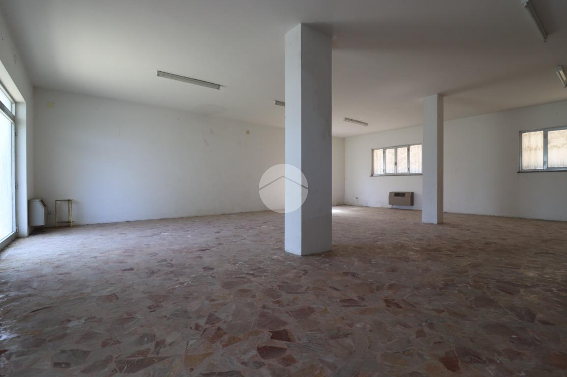 Villa in vendita a Silvi Foto-28