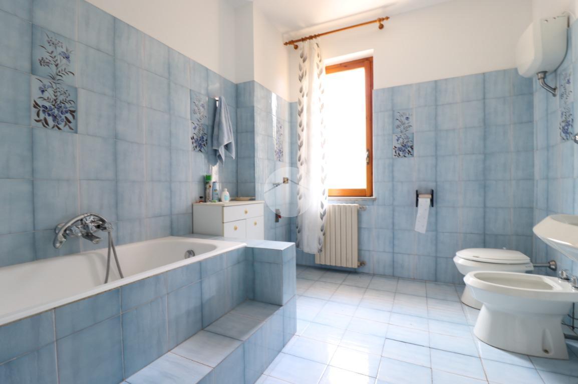 Villa in vendita a Silvi Foto-21