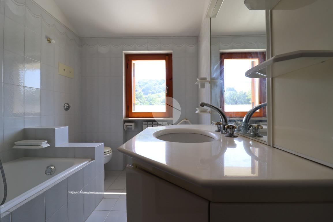 Villa in vendita a Silvi Foto-6