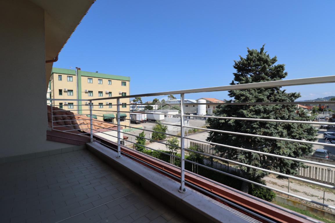 Villa in vendita a Silvi Foto-32