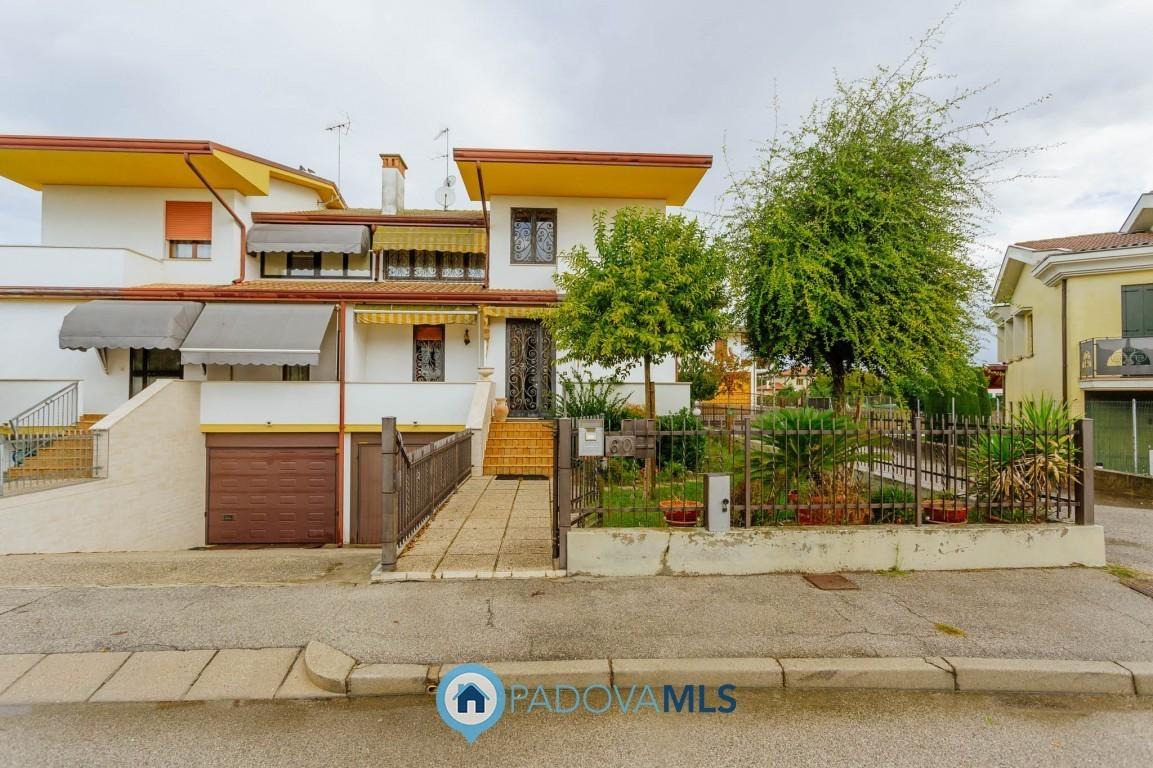 Villa a schiera in vendita a Agna