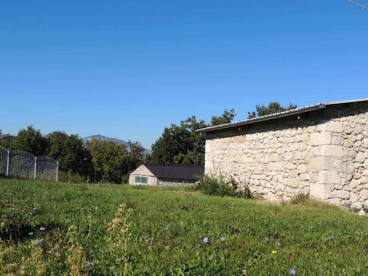 Casa indipendente in vendita a San Valentino In Abruzzo Citeriore
