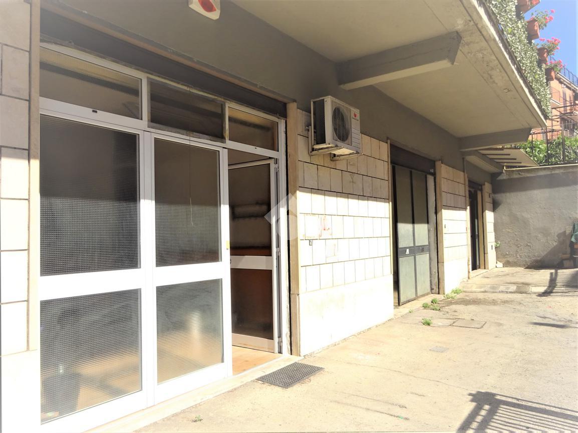 Negozio in vendita a Roma