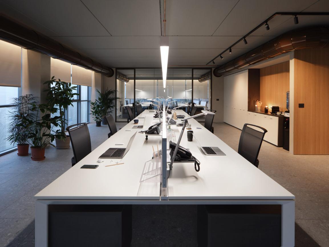 Palazzina commerciale in vendita a Padova