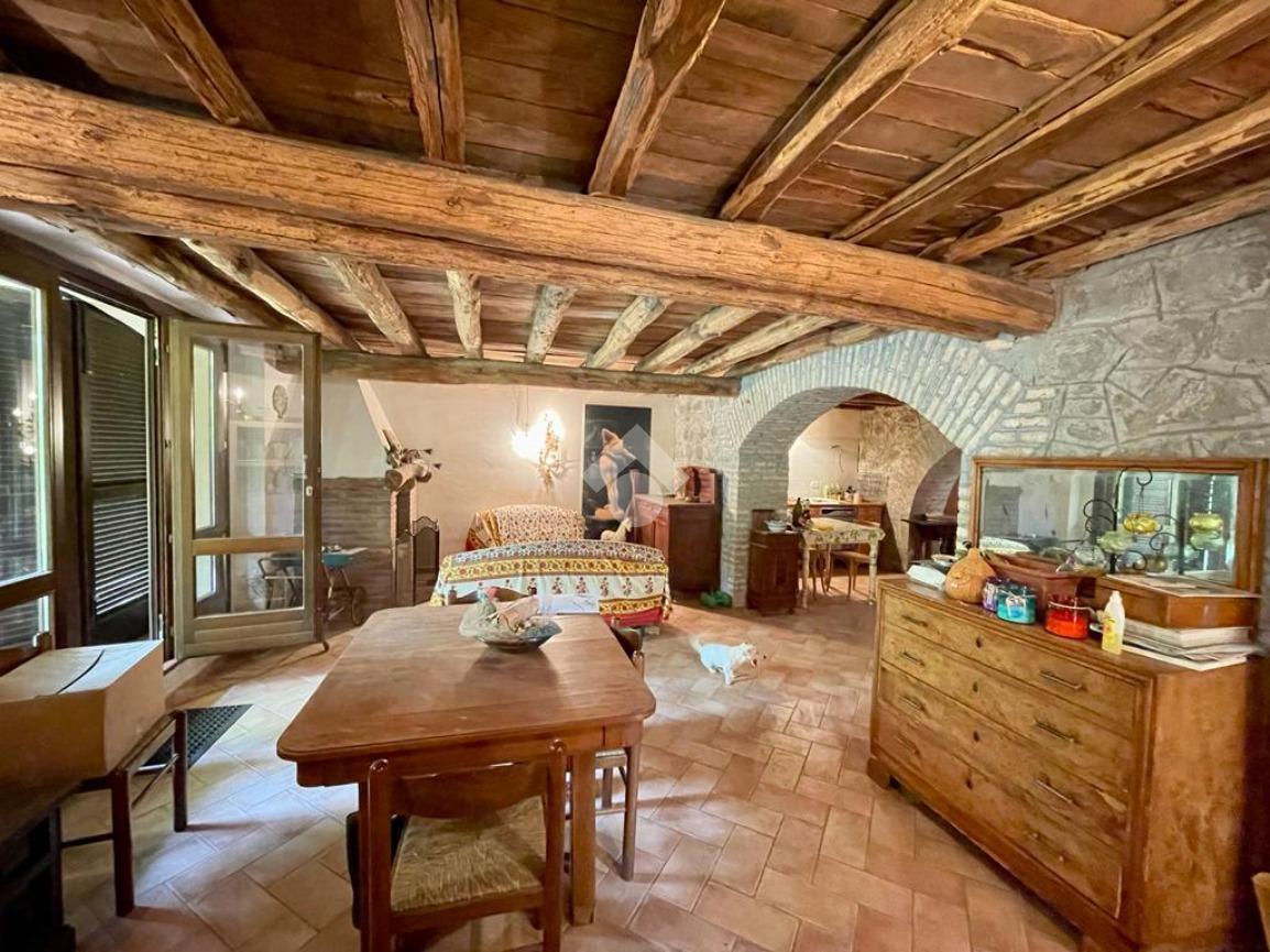 Casa indipendente in vendita a Montefiascone