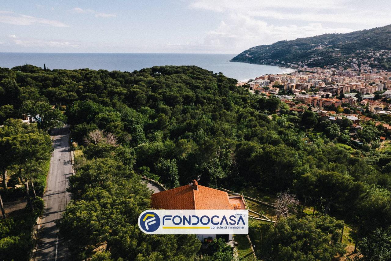 Villa in vendita a Andora