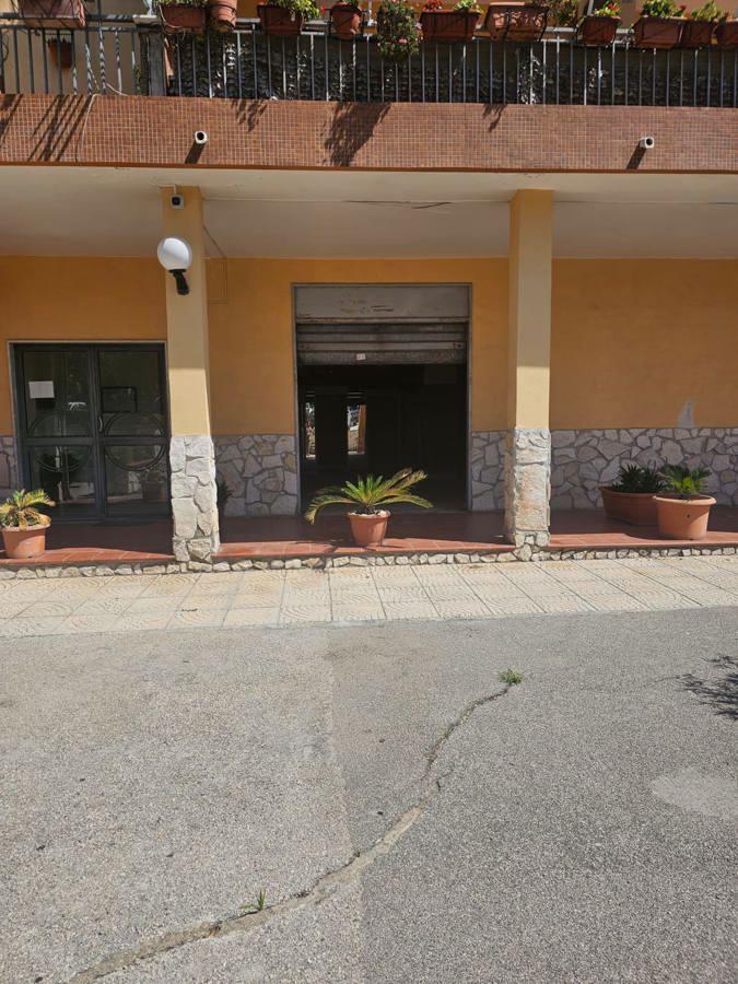 Negozio in vendita a Marano Di Napoli