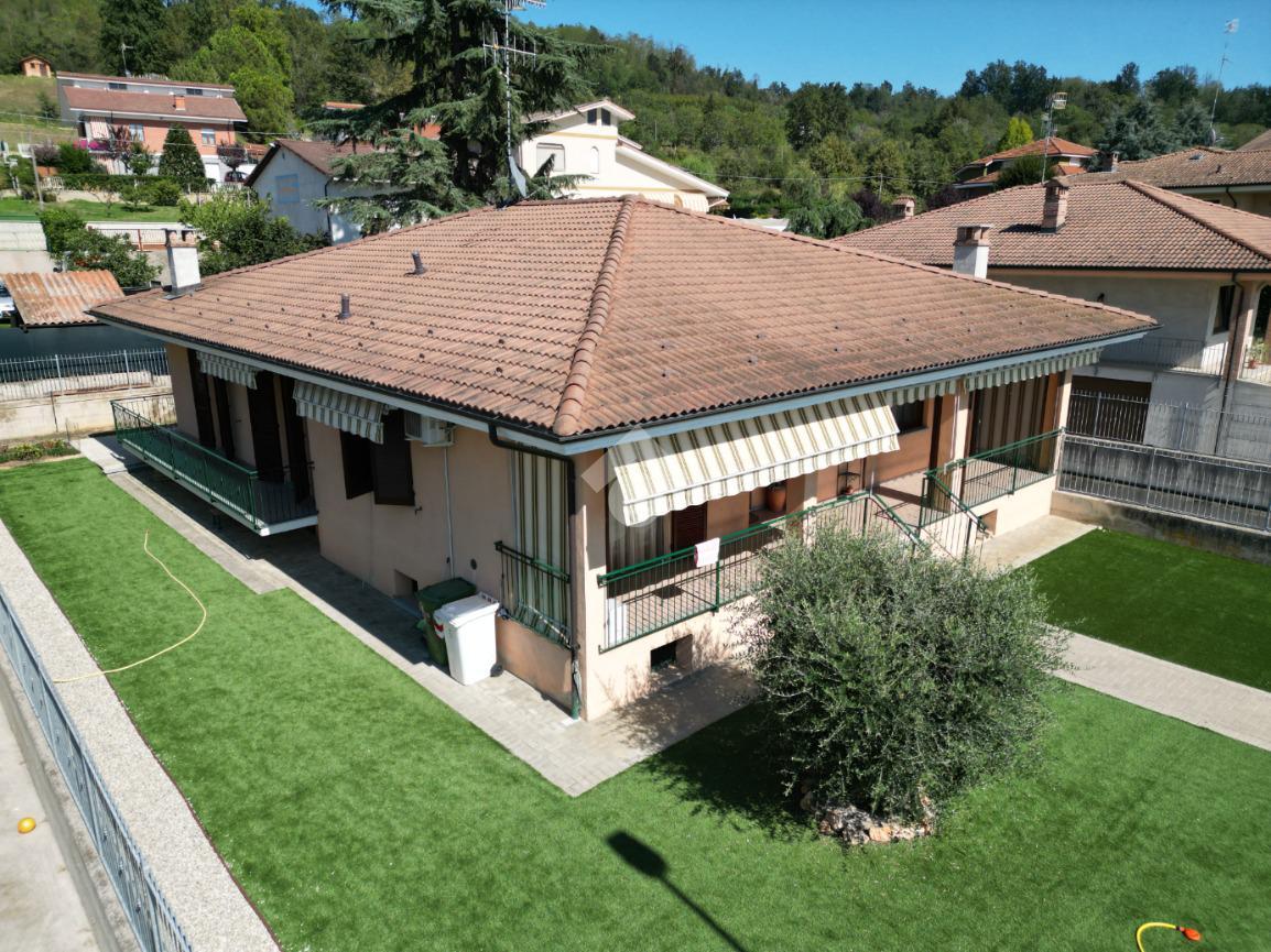 Villa in vendita a Bra