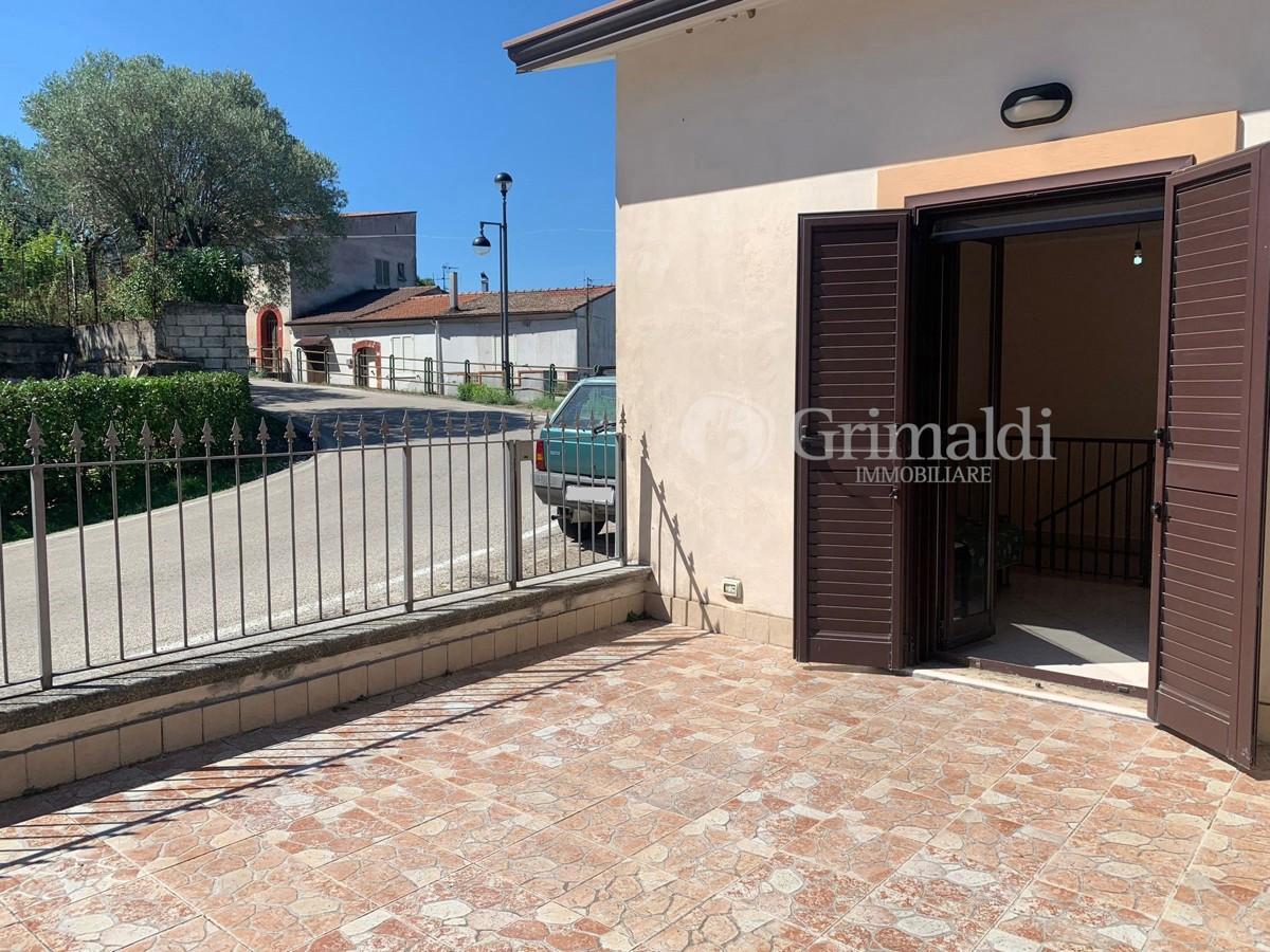 Casa indipendente in vendita a Sant'Angelo A Cupolo