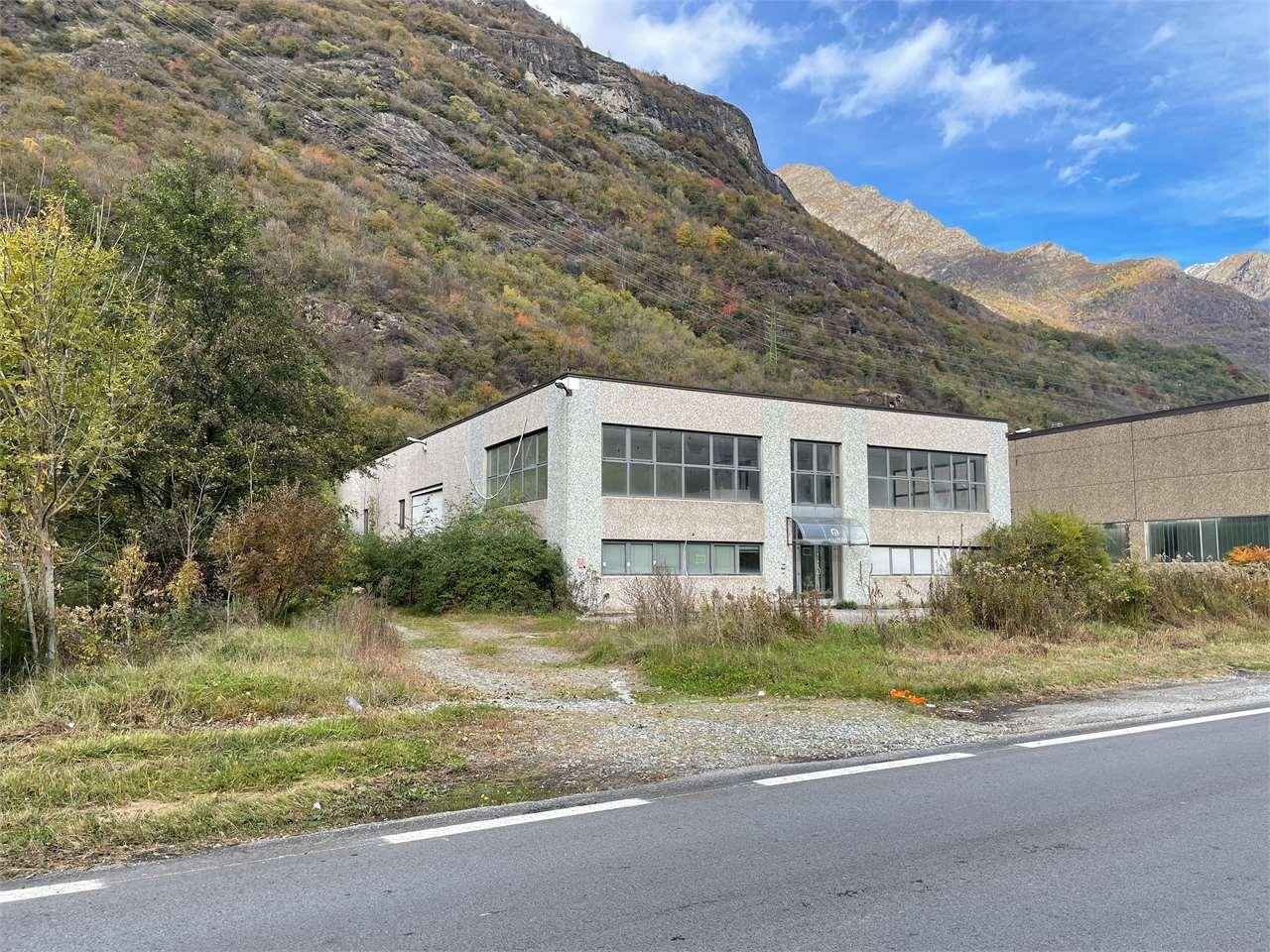 Capannone in vendita a Vogogna