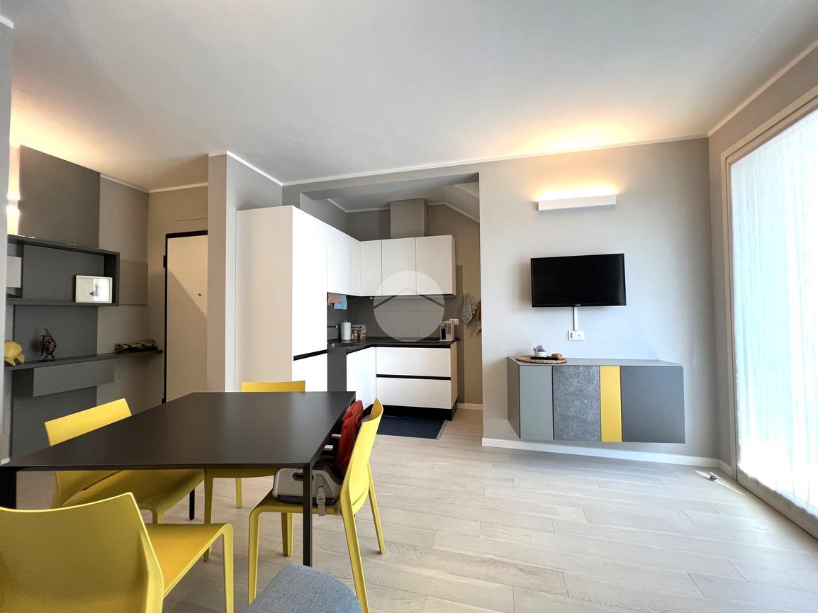 Appartamento in vendita a Desenzano Del Garda