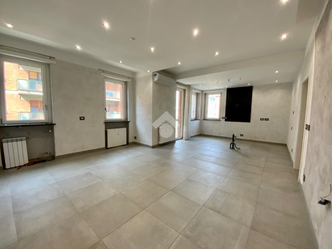 Trilocale in Via Ciriè 86, Borgaro Torinese