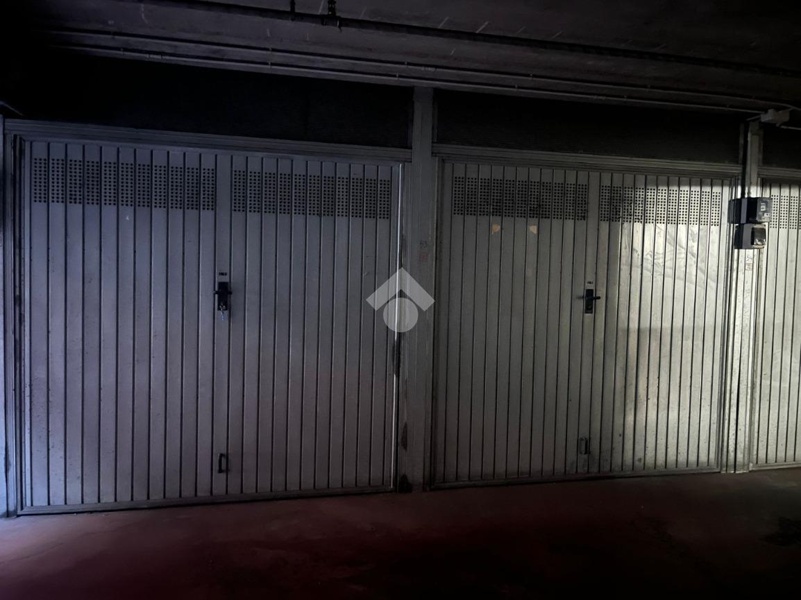 Box in vendita a Borgaro Torinese