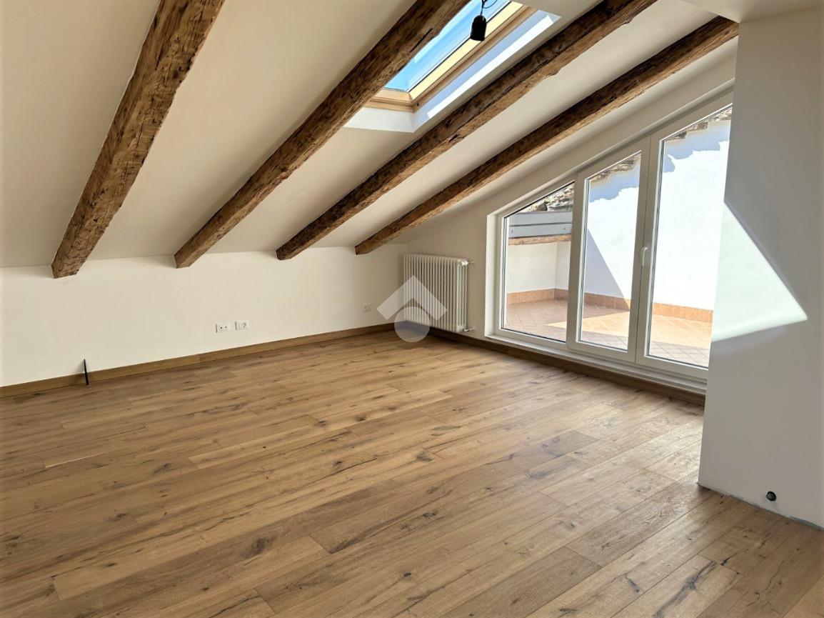 Appartamento in vendita a Trieste