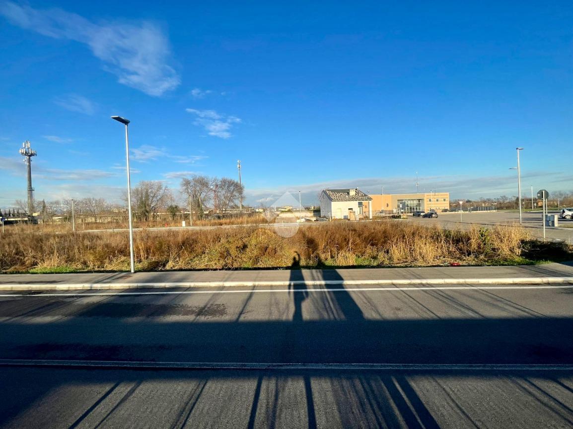 Terreno edificabile in vendita a San Giovanni Lupatoto