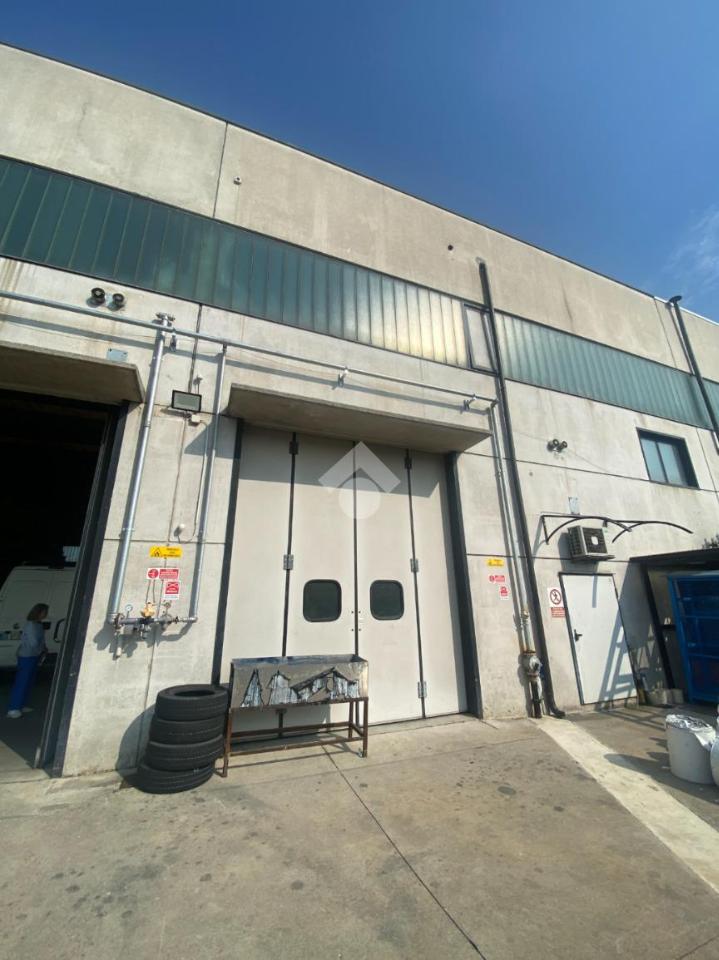 Capannone in vendita a Telgate