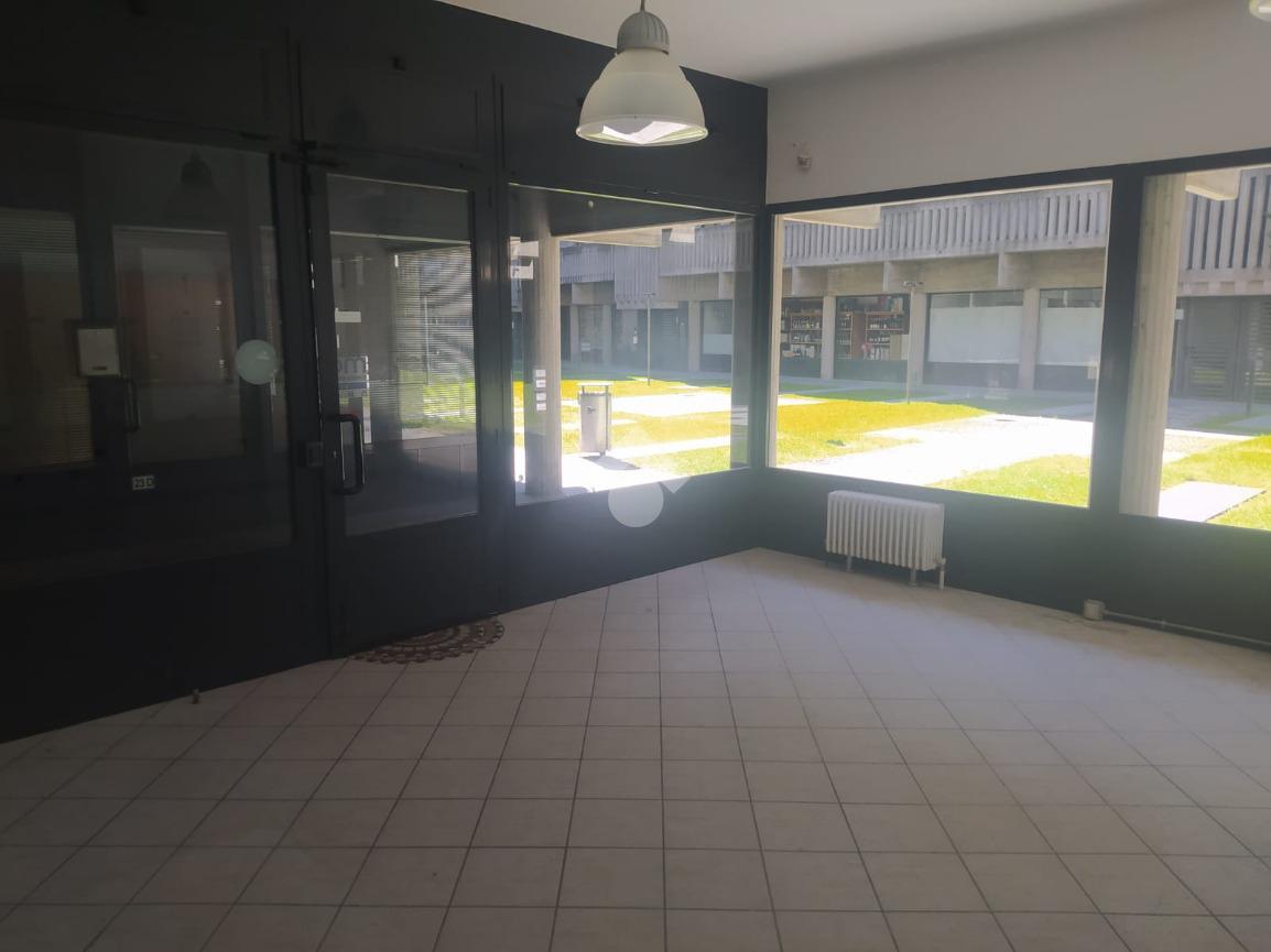 Negozio in vendita a Trescore Balneario
