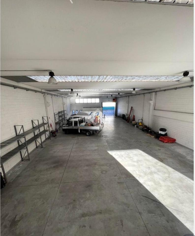 Capannone in affitto a Brusaporto