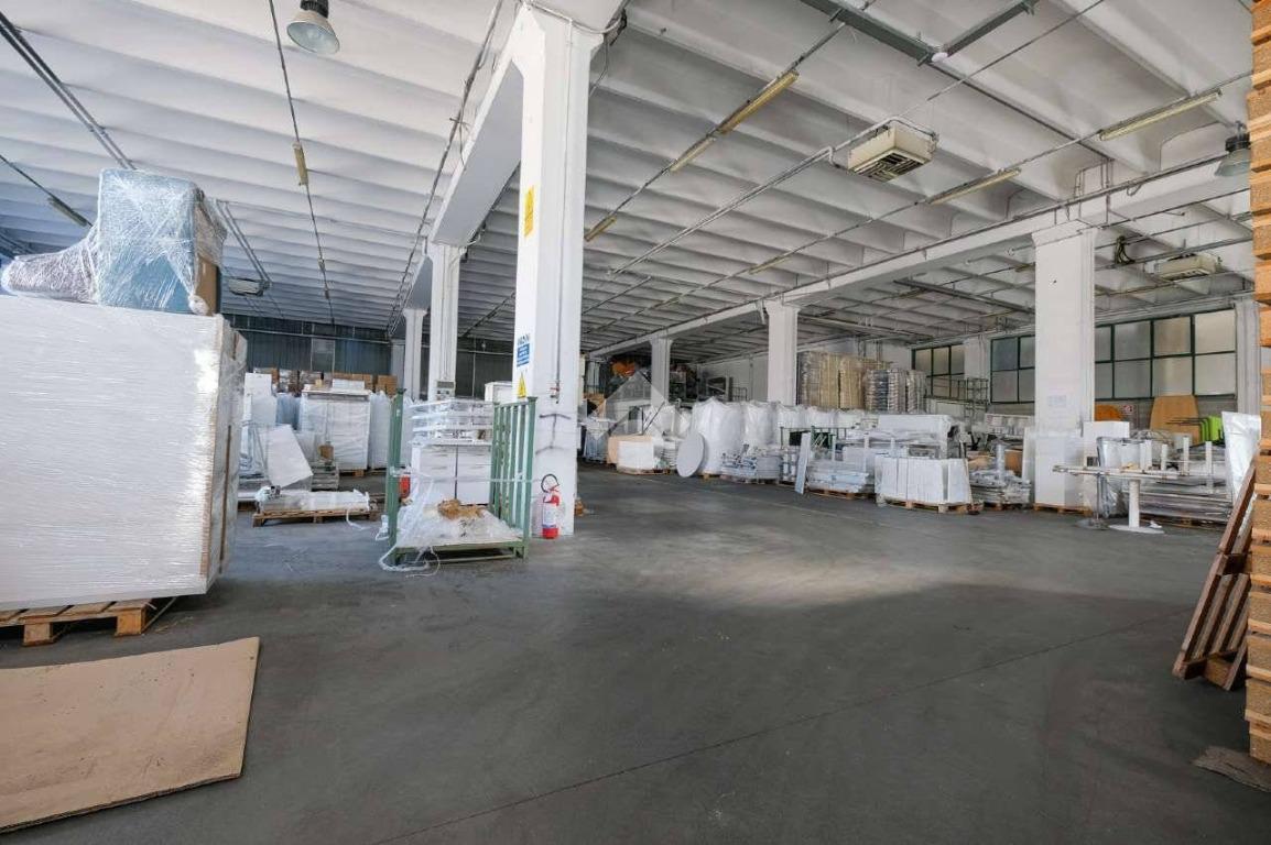 Capannone in vendita a Chiuduno