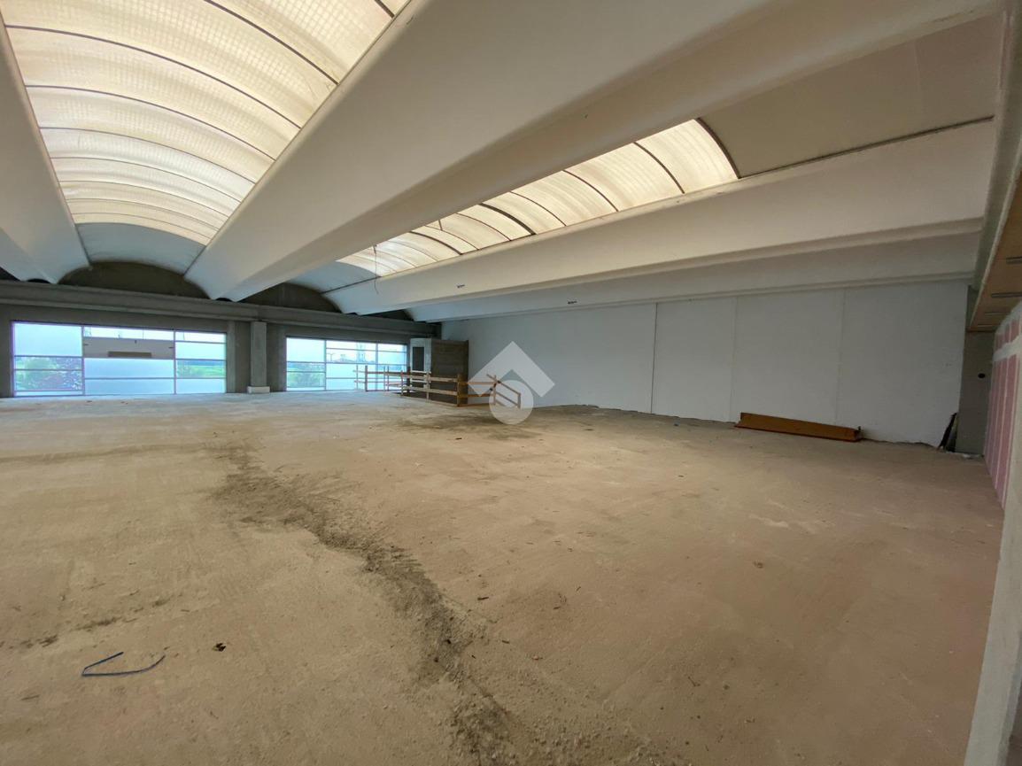 Capannone in affitto a Trescore Balneario