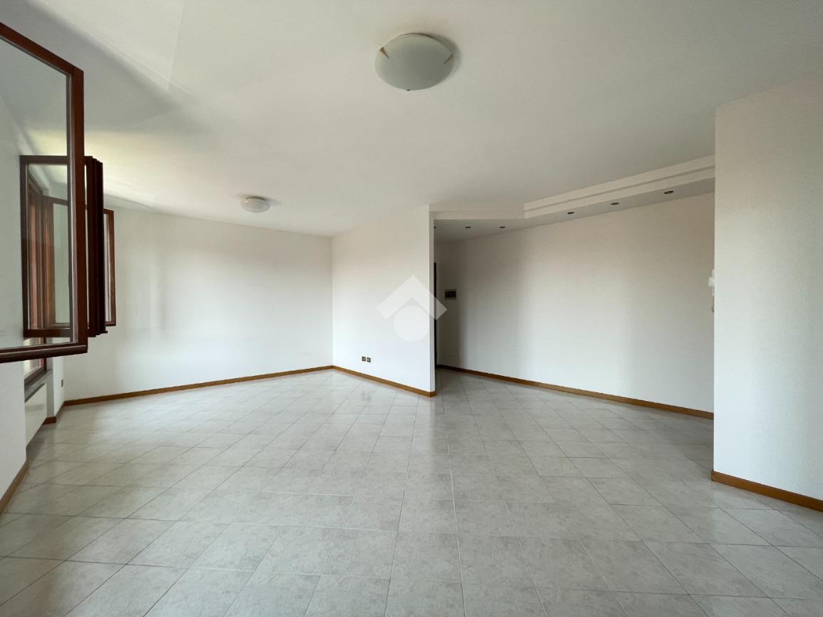 Appartamento in vendita a Osio Sotto