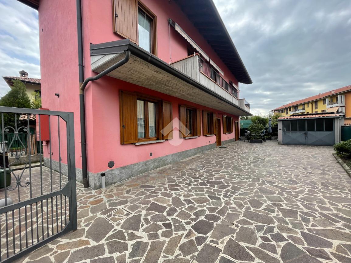 Villa in vendita a Osio Sotto