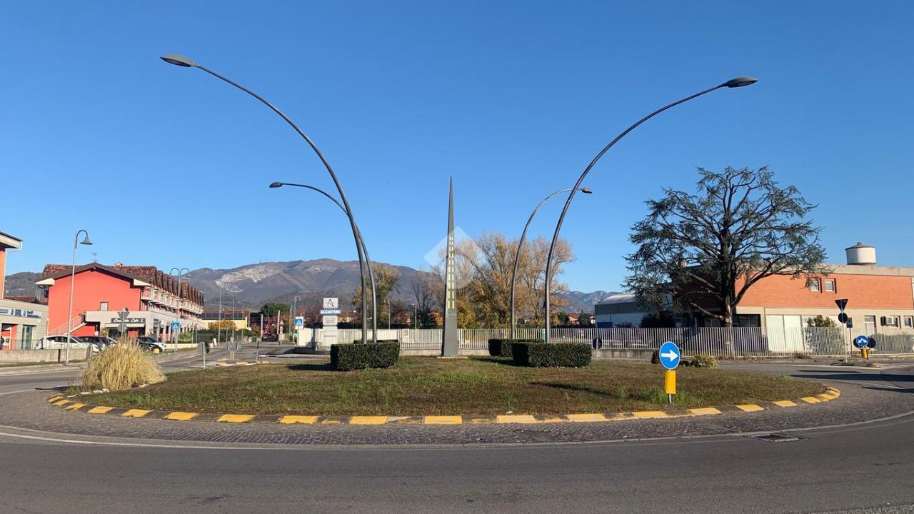 Box in vendita a Terno D'Isola Foto-16